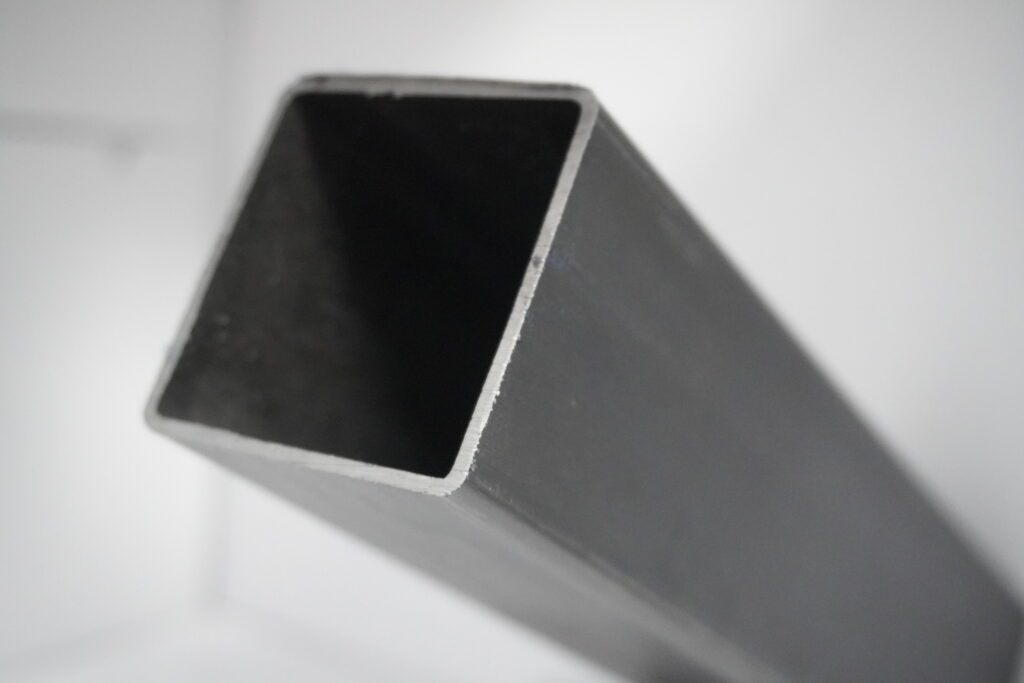 4" x 4" x 11ga (.120") Steel Square Tube A500 | Online Prices